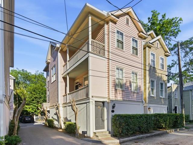 13 Kirkland Ln, Charleston, SC 29401