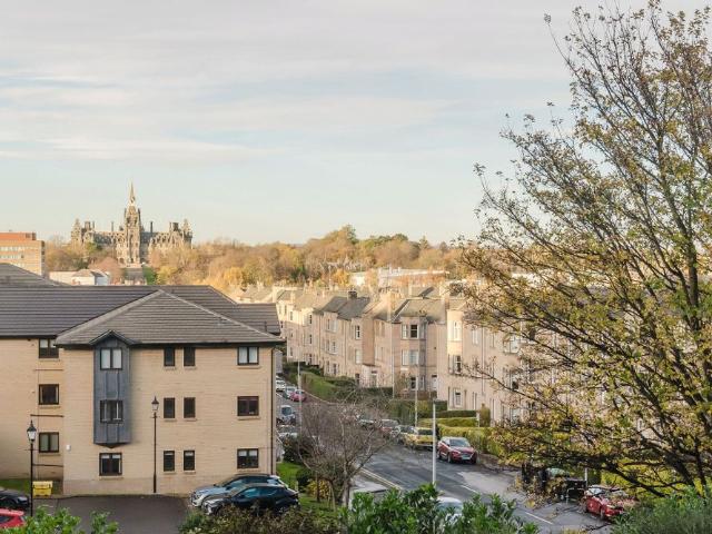 13 Learmonth Court