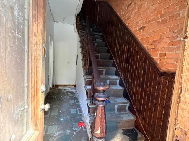 13 Lexington Avenue