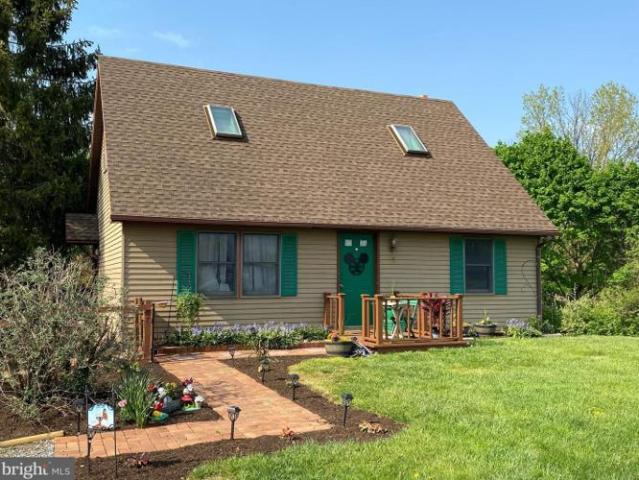 13 Lynn Ave, Newburg, PA 17240