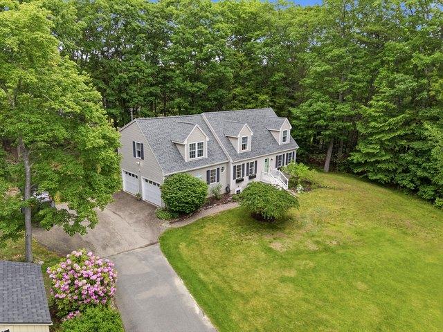 13 McKenna Ln, York, ME 03909