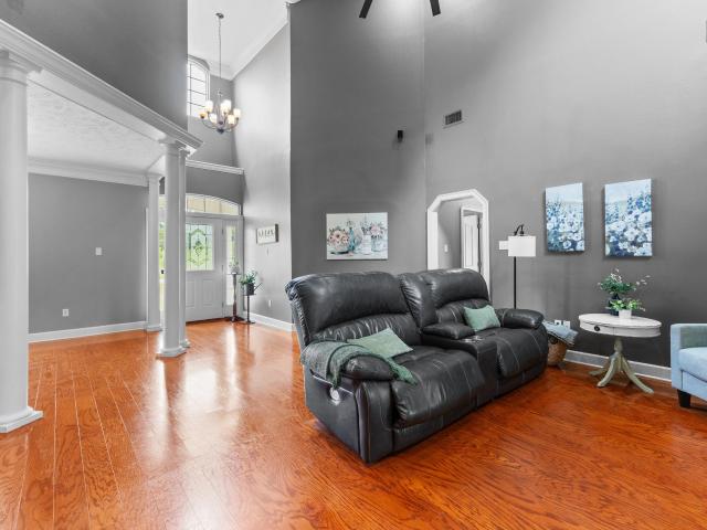 13 McKenzie Trail