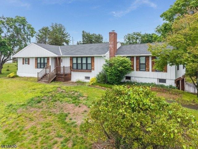 13 Maple Ave, Frenchtown, NJ 08825