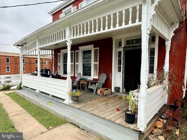 13 Maryland Avenue N