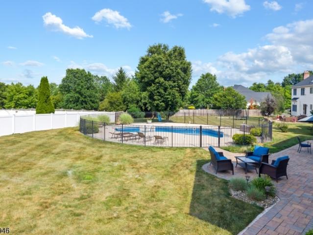 13 Matrick Ct