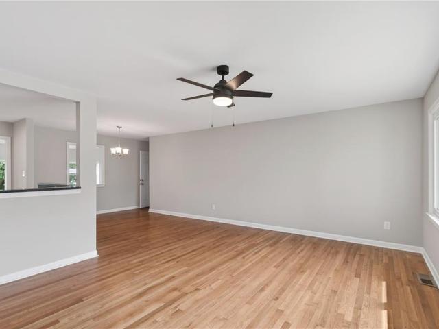13 Meadowbrook DR