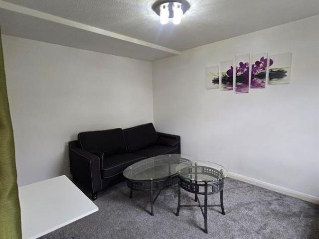 13 Melrose Apartment, Hathersage Road, Manchester M13, 1 bed flat to rent, £1,050 pcm | PrimeLocation