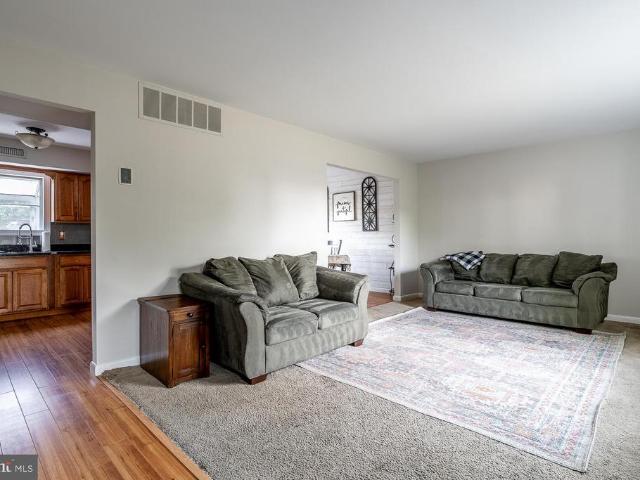 13 Mulberry Lane