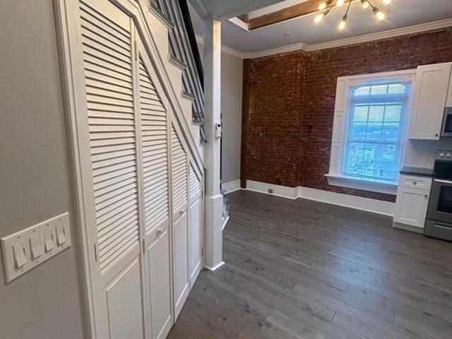 13 N 4th Ave, 17, Royersford, US, PA