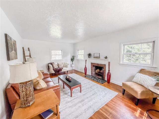 13 Old Ox Rd