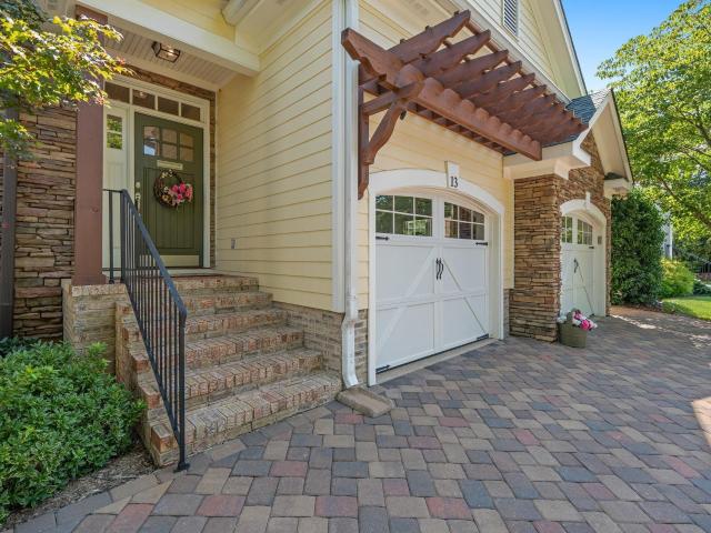 13 Ottaway Drive