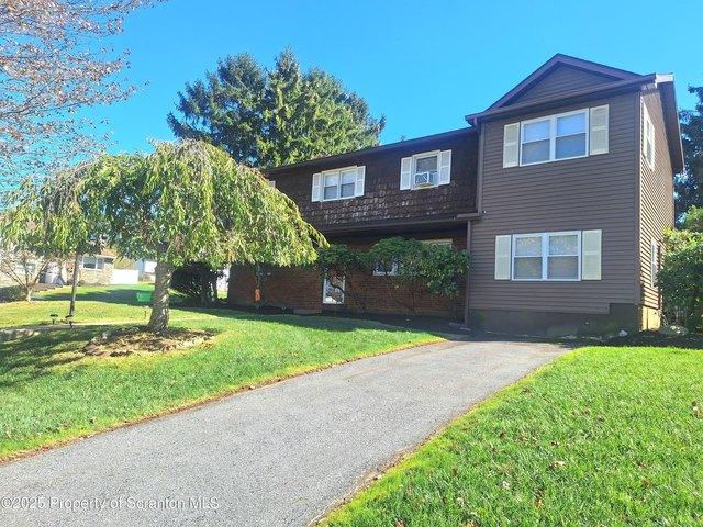 13 Park Ln N, Mountain Top, PA 18707