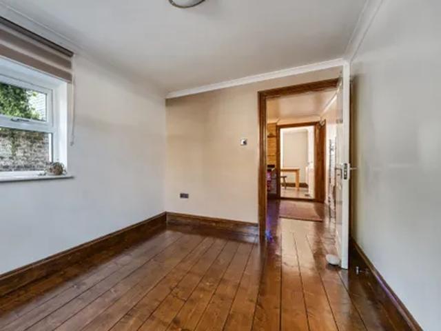 13 Parkfield Road, London, SE14 6QB, United Kingdom | 3 bed apartment for rent #154594759 | Rentberry