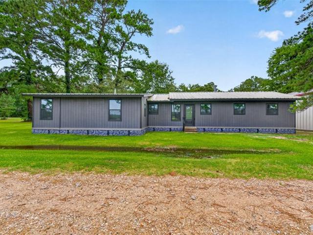 13 Pine Needle Ln, New Waverly, TX 77358