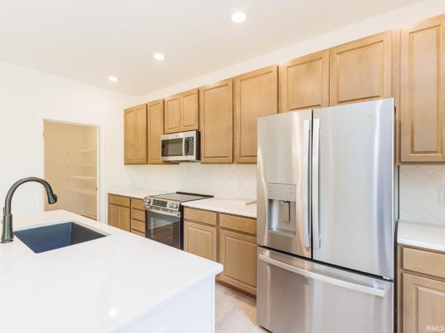 13 Red Oak Drive