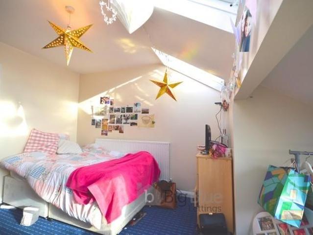 13 Regent Park Terrace, Hyde Park. 9 bed terraced house to rent £5,070 pcm £1,170 pw