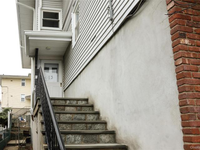 13 Regina Pl, Yonkers, NY 10703 | MLS #980762