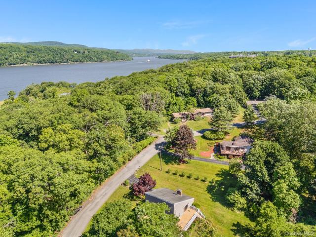 13 Riverview Circle