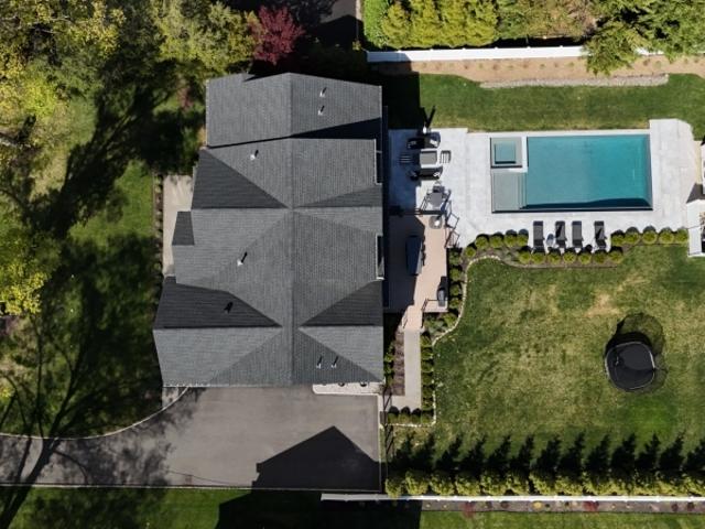 13 Robert Dr