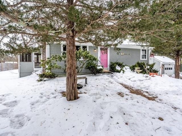 13 Rogers Rd, Harwich, MA 02645