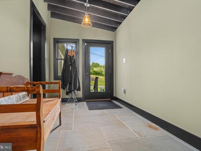 13 Rope Walk Road