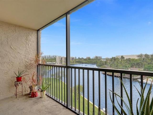 13 Royal Palm Way Unit 5050, Boca Raton, FL 33432