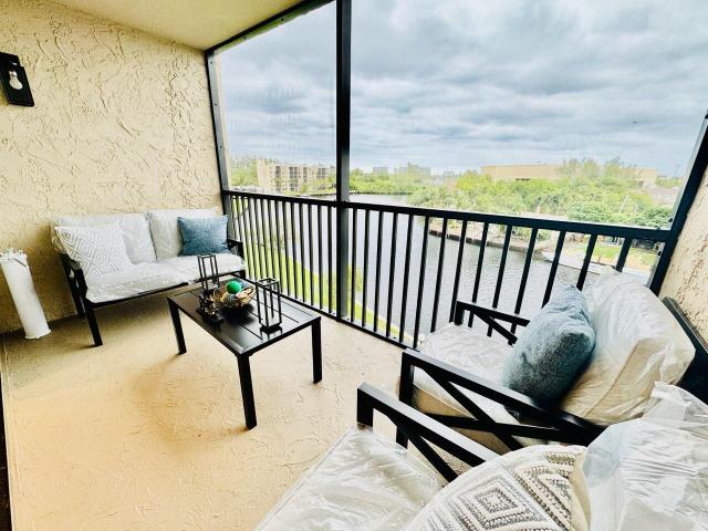 13 Royal Palm Way, Unit 5050, Boca Raton, FL 33432 | MLS #B26012 | Compass