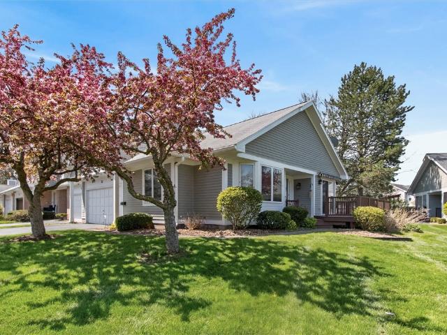 13 Running Brook Lane