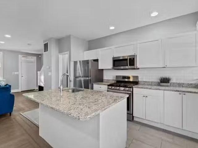 13 S Tremont Rd, Baltimore, MD 21229