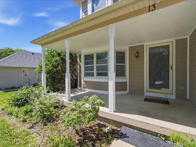 13 Saddlewood Court