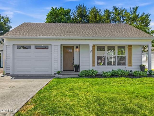 13 Saint Paul Pl, Manchester, NJ 08759