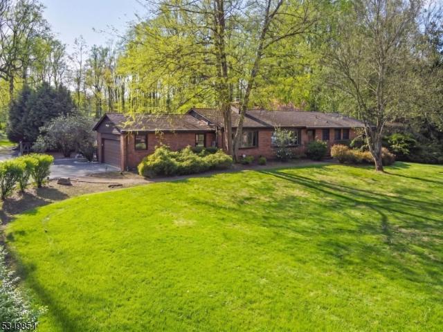 13 Skyline Dr