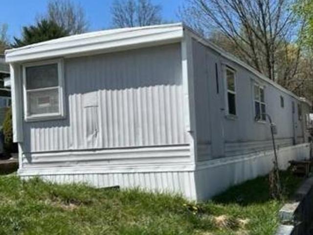 13 Shadow Ln, New Milford, CT 06776