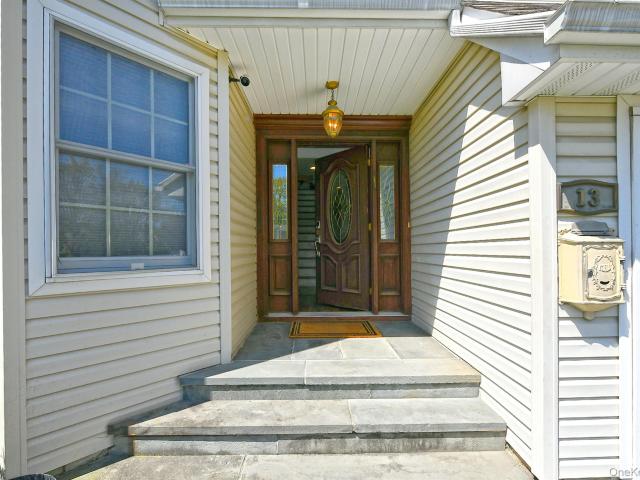 13 Sheppard Street