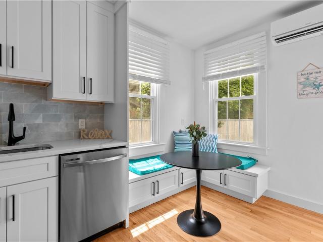 13 Sherman St, Newport, RI 02840 | MLS #1417