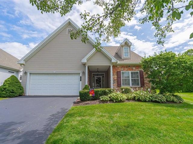 13 Somerset Ln, Palmer Township, PA 18045