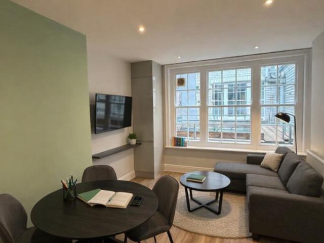 13 Small Street, Bristol BS1 3 bed flat to rent £3,055 pcm £705 pw