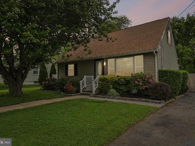 13 Spruce Avenue