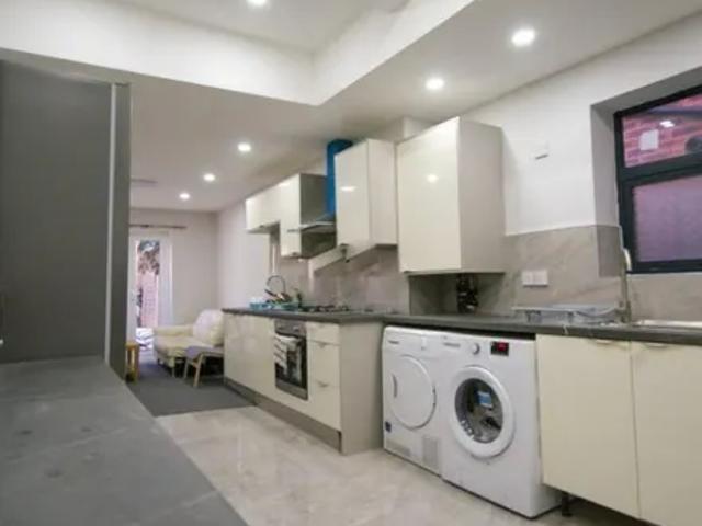 13 St Edward's Road, Metchley, B29 7DJ, United Kingdom | 8 bed townhouse for rent #21129907 | Rentberry