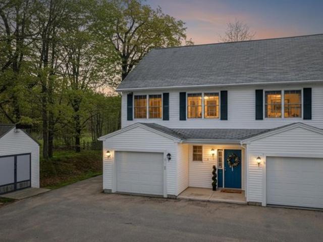 13 Summer St Apt 1, Farmington, NH 03835