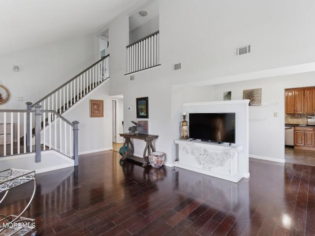 13 Summit Avenue