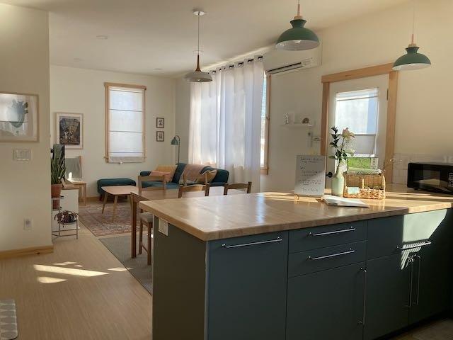 13A Oliver St Unit A, Easthampton, MA 01027