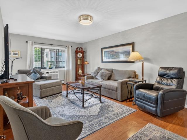 13G Kensington Rd # G