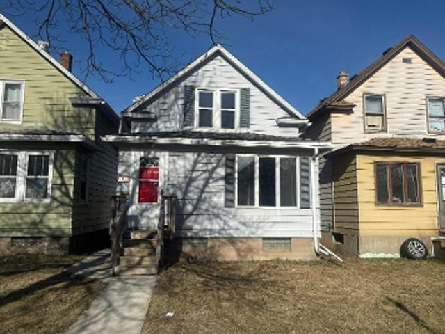 13th Ave E