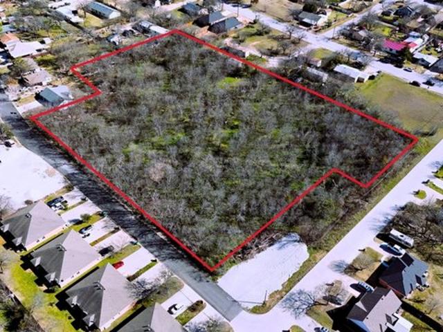 13th St, Bridgeport, TX 76426