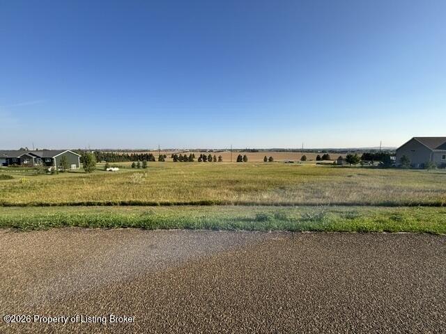 13th St SW, Dickinson, ND 58601