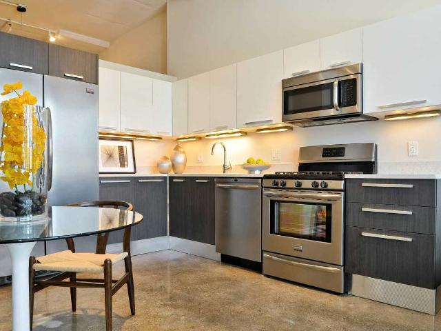 13thirteen Randolph Street Lofts 1 Bedroom Apartment for Rent at 1313 W Randolph St, Chicago, IL 60607 Near West Side