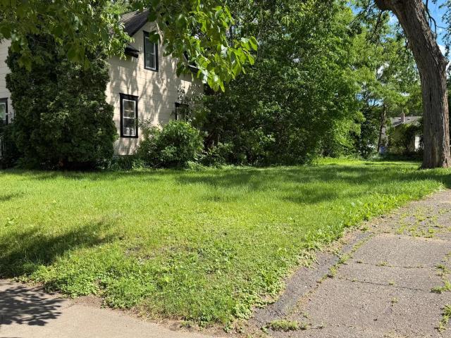 13xx Hewitt Avenue