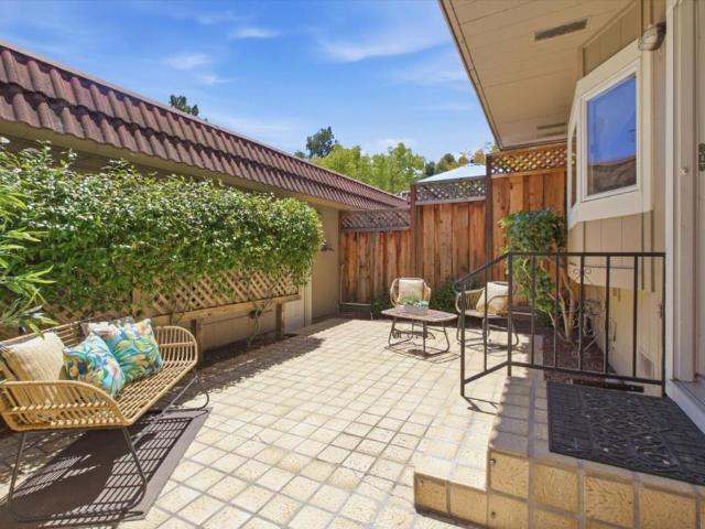 10043 Long Oak Lane