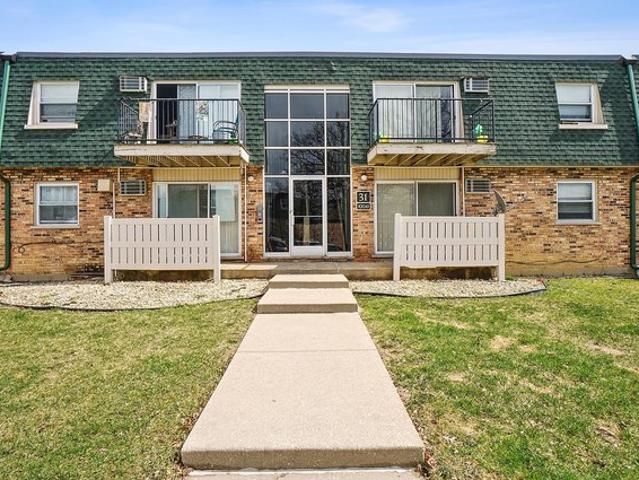 10041 S Walnut Ter Unit 31 307, Palos Hills, IL 60465